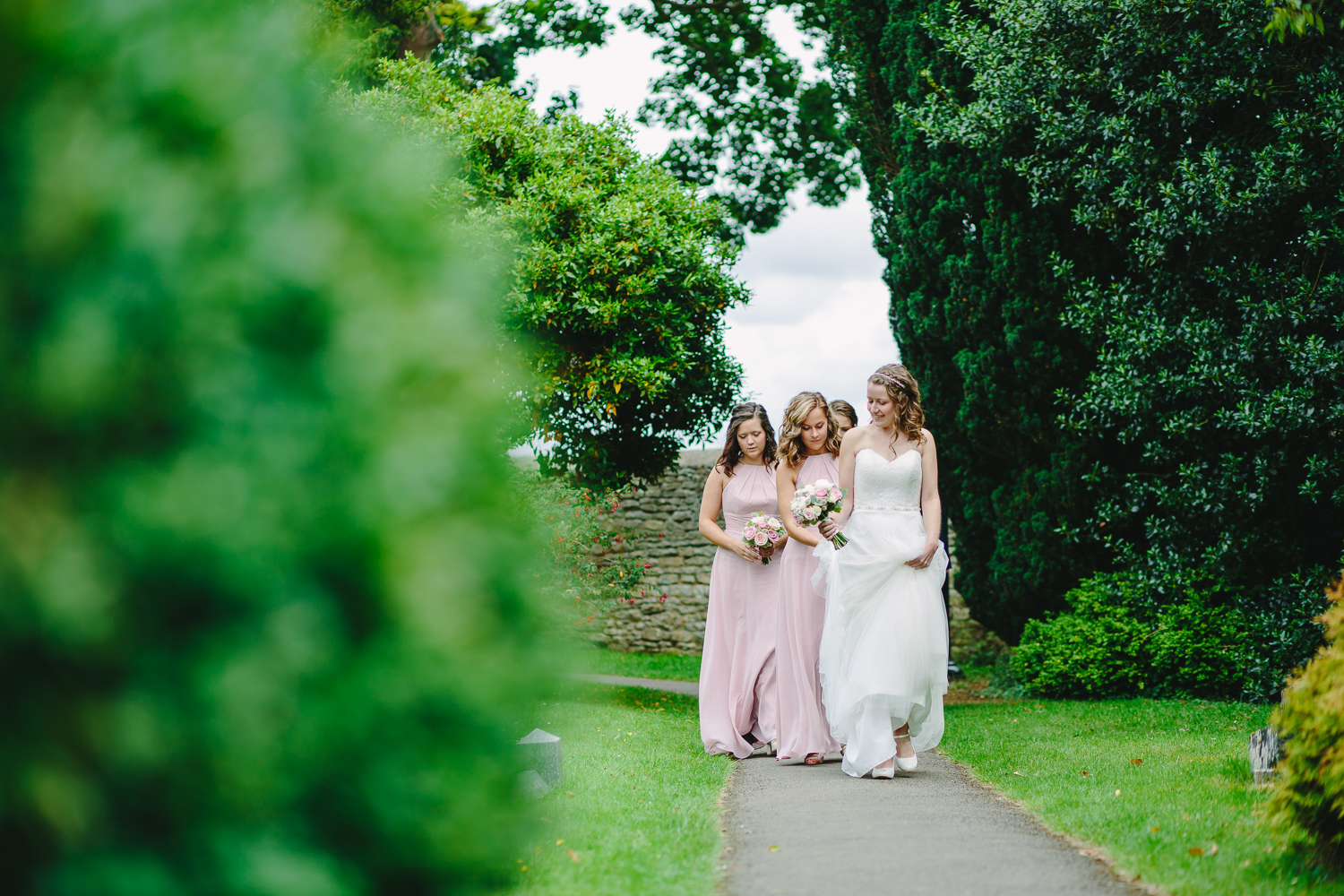 lucylloydphotography.co.uk | Oxford Wedding Photographer | Cogges Barn ...