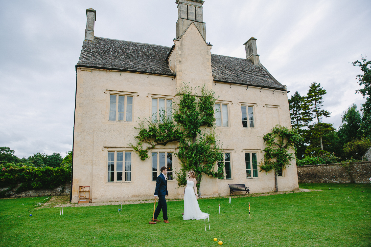 lucylloydphotography.co.uk | Oxford Wedding Photographer | Cogges Barn ...